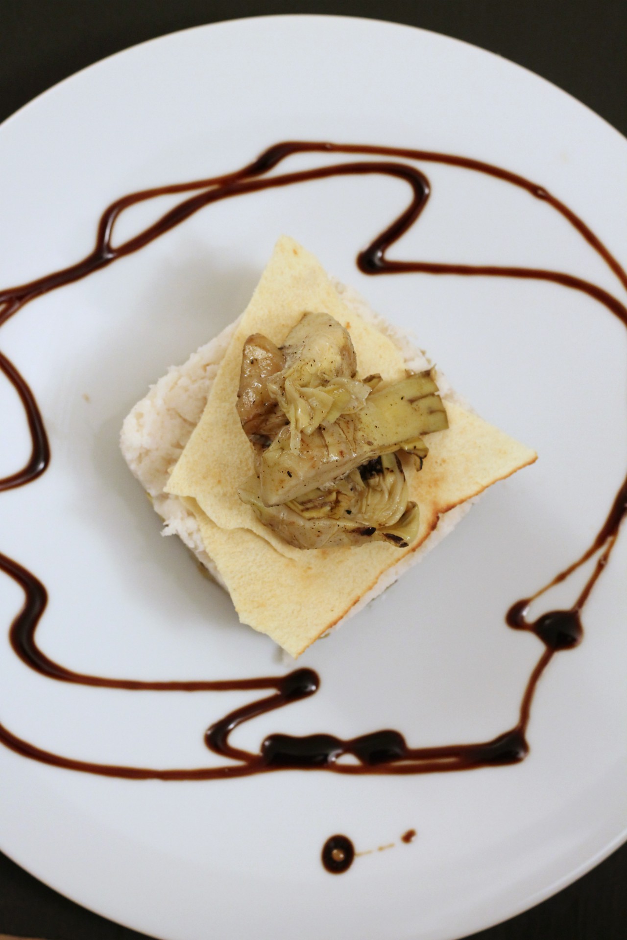 Millefoglie di merluzzo mantecato, carciofi e pane carasau | Un ...